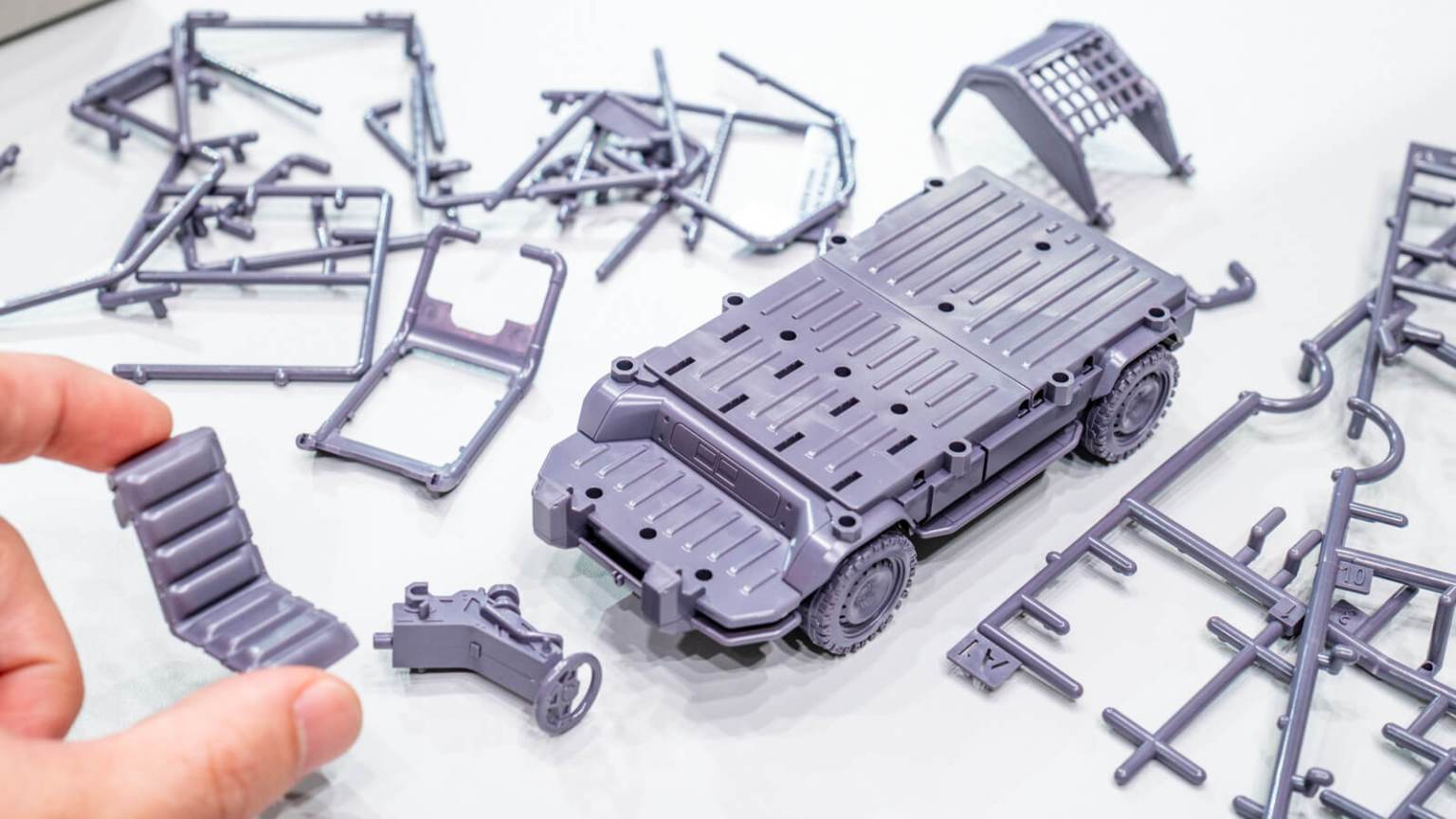 バンダイスピリッツが贈る約40年ぶりの1:24スケールカーモデル「TOYOTA IMV オリジン」をガチンコレビュー！ | nippper: ニッパーを握るすべての人と、プラモデルの楽しさを ...